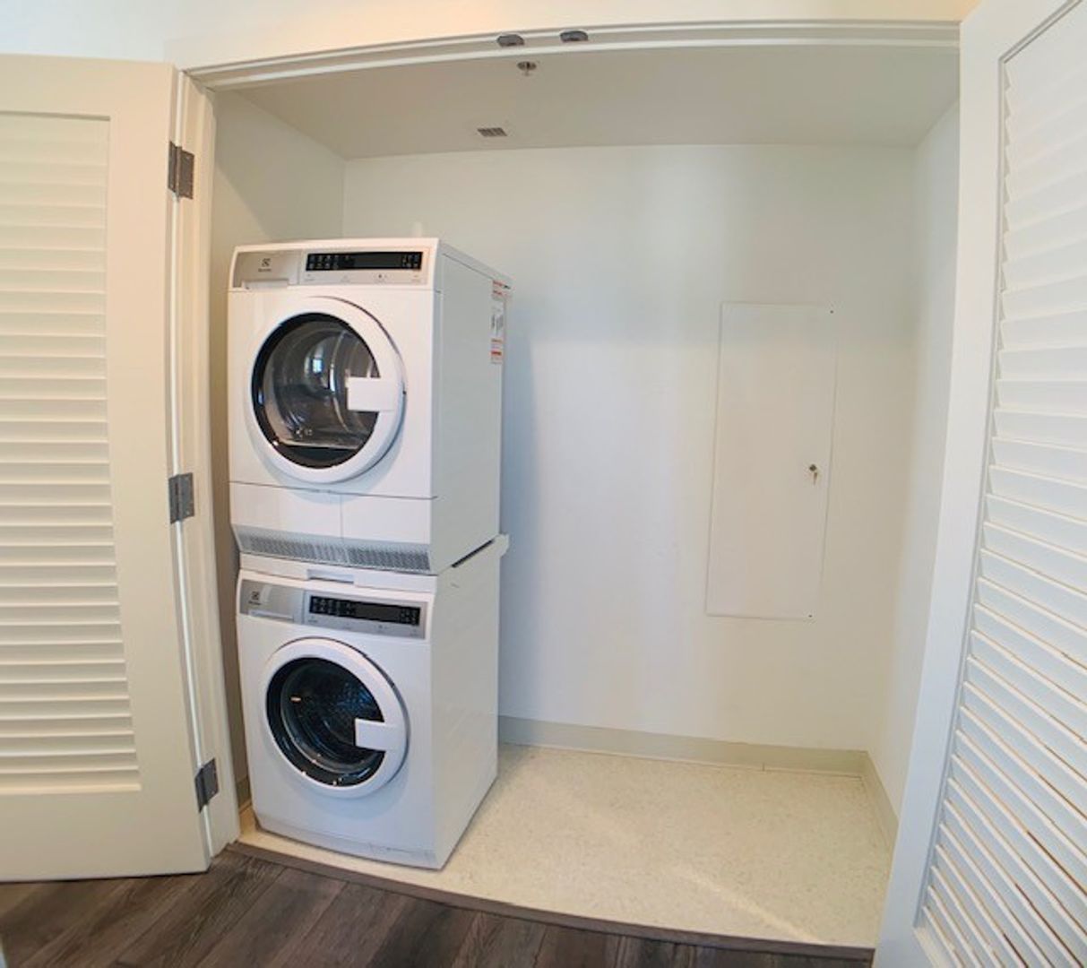 1688 Pine St. #E702, San Francisco, CA 94109